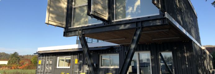 Refrigerated container reefer door seal - Cubner